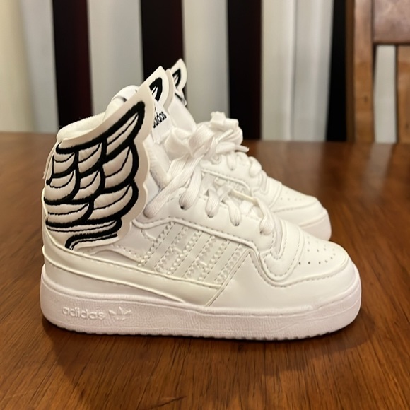 adidas | Shoes | Adidas Js Wings 4 Jeremy Scott Kids Shoes Sneakers ...